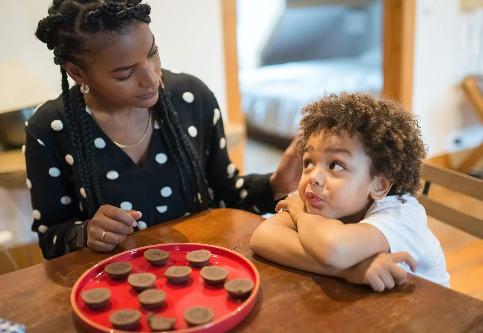 What Is Permissive or Indulgent Parenting? How Does It Compare to ...